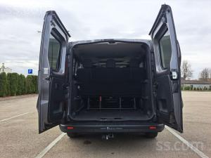 Pelēks Renault Trafic 2018 Daugavpils, ar dzinēja tilpumu 1.60 L un nobraukumu 51 tūkst. km par 29888 €, foto 25 vietnē AUTOMOTO.COM.LV