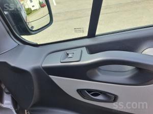 Pelēks Renault Trafic 2018 Daugavpils, ar dzinēja tilpumu 1.60 L un nobraukumu 51 tūkst. km par 29888 €, foto 16 vietnē AUTOMOTO.COM.LV