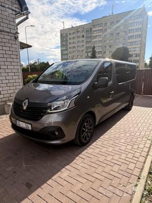 Pelēks Renault Trafic 2019 Liepāja, ar dzinēja tilpumu 1.60 L un nobraukumu 260 tūkst. km par 11950 €, foto 3 vietnē AUTOMOTO.COM.LV