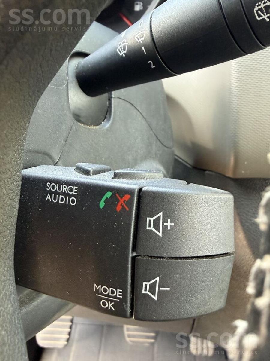 Pelēks Renault Trafic 2019 Liepāja, ar dzinēja tilpumu 1.60 L un nobraukumu 260 tūkst. km par 11950 €, foto 16 vietnē AUTOMOTO.COM.LV
