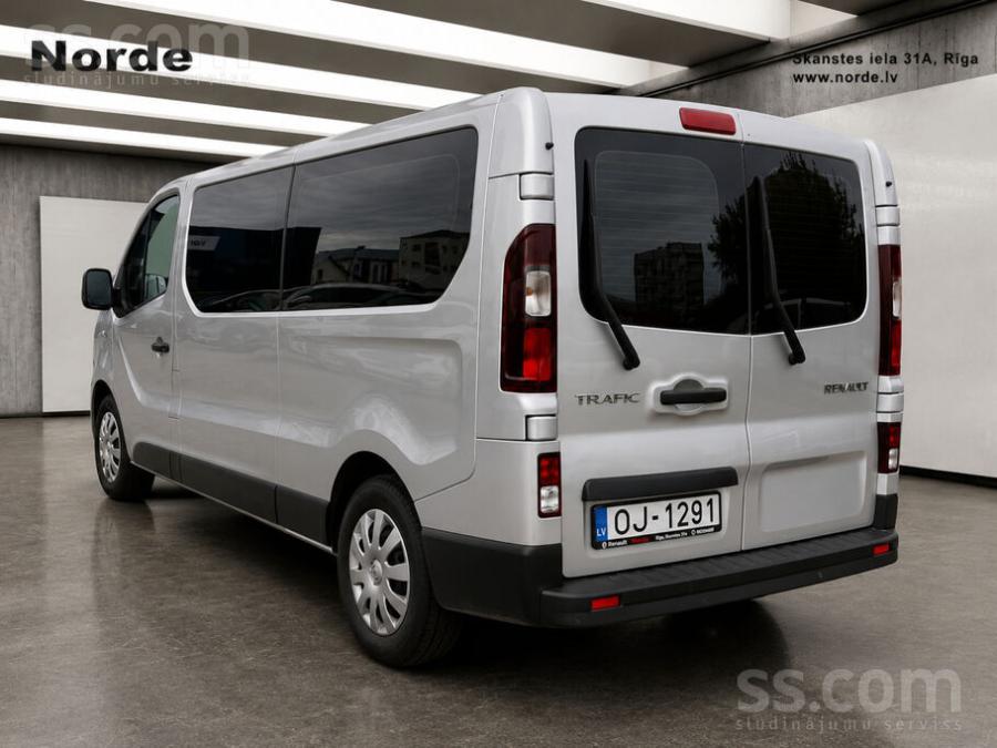 Grey Renault Trafic 2019 in Riga, with an engine capacity of 1.60 L and mileage of 168 thousand km for 17490 €, photo 7 on AUTOMOTO.COM.LV
