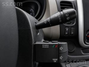 Grey Renault Trafic 2019 in Riga, with an engine capacity of 1.60 L and mileage of 168 thousand km for 17490 €, photo 14 on AUTOMOTO.COM.LV