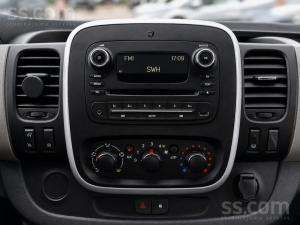 Grey Renault Trafic 2019 in Riga, with an engine capacity of 1.60 L and mileage of 168 thousand km for 17490 €, photo 15 on AUTOMOTO.COM.LV