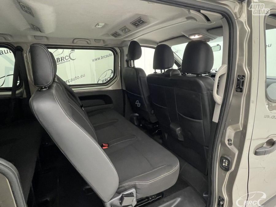 Pelēks Renault Trafic 2020 Avižieniai, ar dzinēja tilpumu 2.00 L un nobraukumu 243 tūkst. km par 19900 €, foto 10 vietnē AUTOMOTO.COM.LV