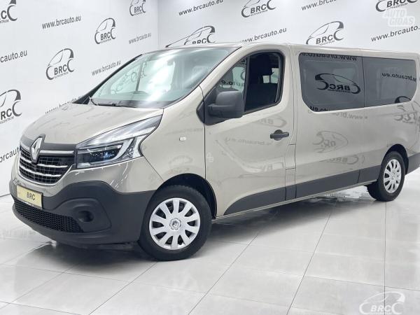 Grey Renault Trafic 2020 in Avizieniai, with an engine capacity of 2.00 L and mileage of 243 thousand km for 19200 €, photo 1 on AUTOMOTO.COM.LV