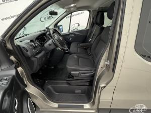 Pelēks Renault Trafic 2020 Avižieniai, ar dzinēja tilpumu 2.00 L un nobraukumu 243 tūkst. km par 19200 €, foto 18 vietnē AUTOMOTO.COM.LV