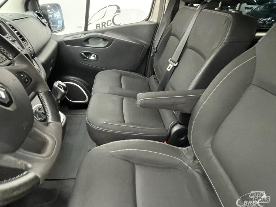 Pelēks Renault Trafic 2020 Avižieniai, ar dzinēja tilpumu 2.00 L un nobraukumu 243 tūkst. km par 19200 €, foto 21 vietnē AUTOMOTO.COM.LV