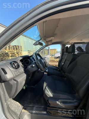 Pelēks Renault Trafic 2020 Rīga, ar dzinēja tilpumu 2.00 L un nobraukumu 197 tūkst. km par 23500 €, foto 3 vietnē AUTOMOTO.COM.LV