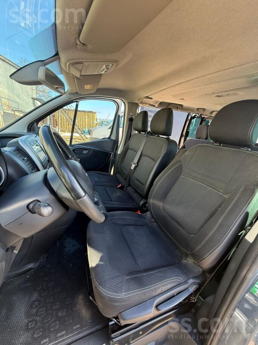 Pelēks Renault Trafic 2020 Rīga, ar dzinēja tilpumu 2.00 L un nobraukumu 197 tūkst. km par 23500 €, foto 6 vietnē AUTOMOTO.COM.LV