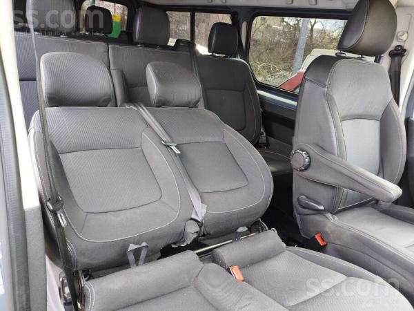 Pelēks Renault Trafic 2020 Daugavpils, ar dzinēja tilpumu 2.00 L un nobraukumu 359 tūkst. km par 19050 €, foto 6 vietnē AUTOMOTO.COM.LV