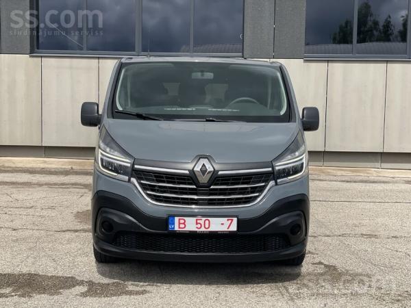 Pelēks Renault Trafic 2020 Rīga, ar dzinēja tilpumu 2.00 L un nobraukumu 192 tūkst. km par 18990 €, foto 9 vietnē AUTOMOTO.COM.LV