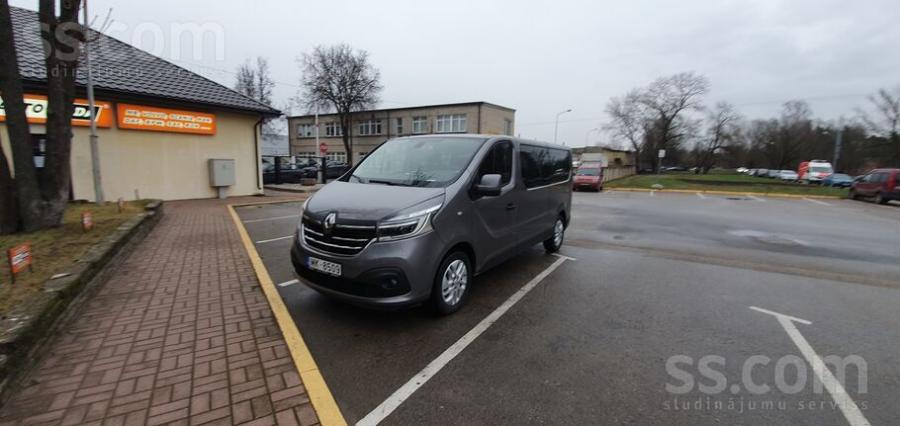 Grey Renault Trafic 2020 in Riga, with an engine capacity of 2.00 L and mileage of 114 thousand km for 27000 €, photo 4 on AUTOMOTO.COM.LV