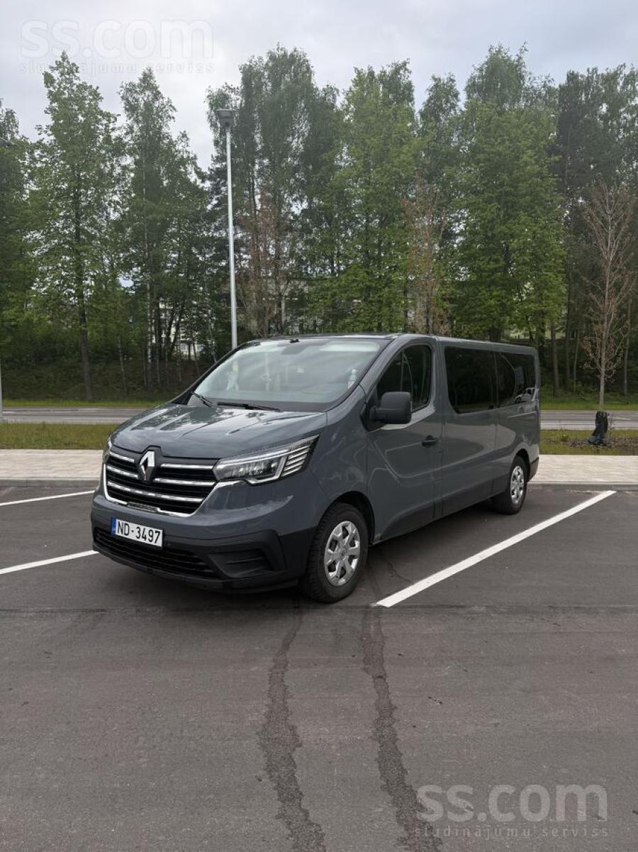 Pelēks Renault Trafic 2022 Rīga, ar dzinēja tilpumu 2.00 L un nobraukumu 128 tūkst. km par 26600 €, foto 1 vietnē AUTOMOTO.COM.LV