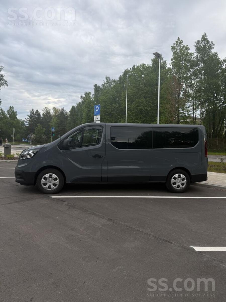 Pelēks Renault Trafic 2022 Rīga, ar dzinēja tilpumu 2.00 L un nobraukumu 128 tūkst. km par 26600 €, foto 3 vietnē AUTOMOTO.COM.LV