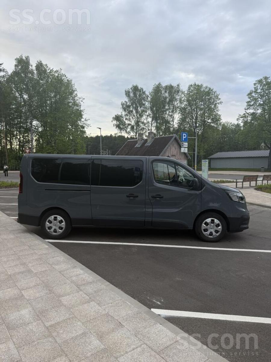 Pelēks Renault Trafic 2022 Rīga, ar dzinēja tilpumu 2.00 L un nobraukumu 128 tūkst. km par 26600 €, foto 4 vietnē AUTOMOTO.COM.LV