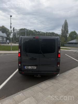 Pelēks Renault Trafic 2022 Rīga, ar dzinēja tilpumu 2.00 L un nobraukumu 128 tūkst. km par 26600 €, foto 5 vietnē AUTOMOTO.COM.LV