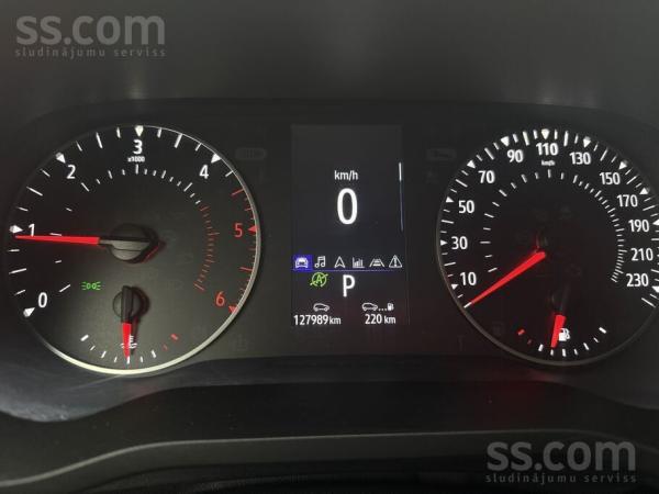 Grey Renault Trafic 2022 in Riga, with an engine capacity of 2.00 L and mileage of 128 thousand km for 26600 €, photo 6 on AUTOMOTO.COM.LV