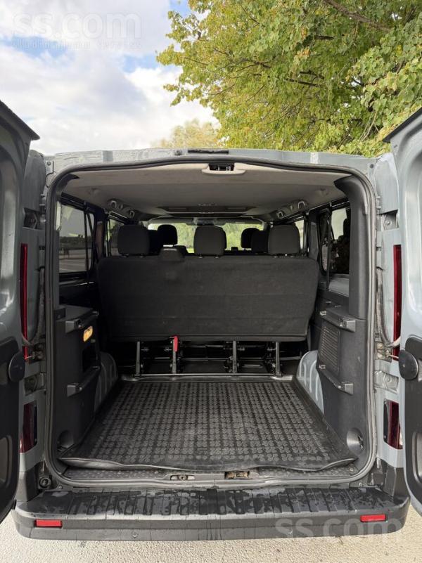 Pelēks Renault Trafic 2022 Bauska, ar dzinēja tilpumu 2.00 L un nobraukumu 220 tūkst. km par 22990 €, foto 11 vietnē AUTOMOTO.COM.LV