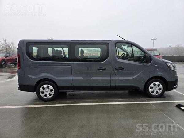 Grey Renault Trafic 2023 in Riga, with an engine capacity of 2.00 L and mileage of 37 thousand km for 32500 €, photo 5 on AUTOMOTO.COM.LV