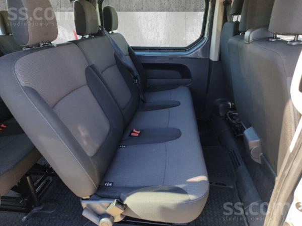 Grey Renault Trafic 2023 in Riga, with an engine capacity of 2.00 L and mileage of 58 thousand km for 28970 €, photo 10 on AUTOMOTO.COM.LV