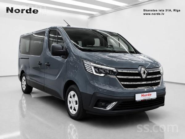 Grey Renault Trafic 2023 in Riga, with an engine capacity of 2.00 L and mileage of 58 thousand km for 28970 €, photo 2 on AUTOMOTO.COM.LV
