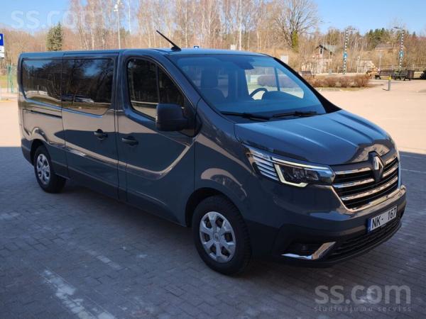 Серый Рено Трафик 2023 в Рига, объемом двигателя 2.00 л и пробегом 53 тыс. км за 29950 €, фото 2 на AUTOMOTO.COM.LV