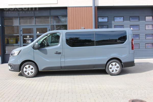 Renault Trafic 2023 in Riga on AUTOMOTO.COM.LV Grey Renault Trafic 2023 in Riga, with an engine capacity of 2.00 L and mileage of 63 thousand km for 27800 €, photo 6 on AUTOMOTO.COM.LV