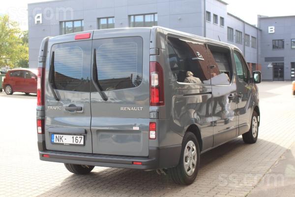 Renault Trafic 2023 in Riga on AUTOMOTO.COM.LV Grey Renault Trafic 2023 in Riga, with an engine capacity of 2.00 L and mileage of 63 thousand km for 27800 €, photo 8 on AUTOMOTO.COM.LV