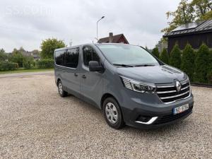 Pelēks Renault Trafic 2023 Valmiera, ar dzinēja tilpumu 2.00 L un nobraukumu 81 tūkst. km par 25500 €, foto 3 vietnē AUTOMOTO.COM.LV