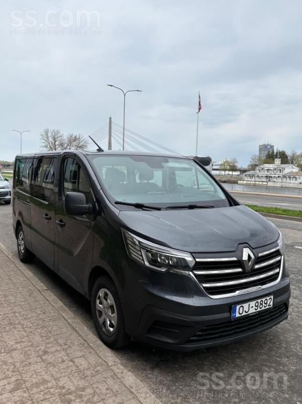 Grey Renault Trafic 2023 in Riga, with an engine capacity of 2.00 L and mileage of 145 thousand km for 25000 €, photo 1 on AUTOMOTO.COM.LV