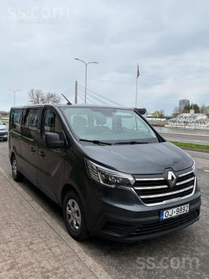Grey Renault Trafic 2023 in Riga, with an engine capacity of 2.00 L and mileage of 145 thousand km for 25000 €, photo 1 on AUTOMOTO.COM.LV