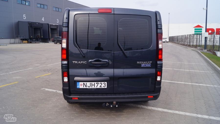 Grey Renault Trafic 2025 in Kaunas, with an engine capacity of 2.00 L and mileage of 180 thousand km for 29950 €, photo 5 on AUTOMOTO.COM.LV