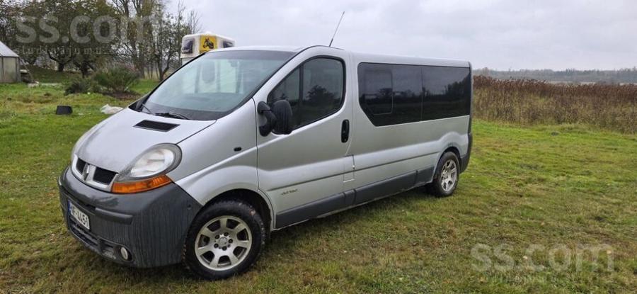 Pelēks Renault Trafic 2004 Rīga, ar dzinēja tilpumu 2.50 L un nobraukumu 429 tūkst. km par 2800 €, foto 5 vietnē AUTOMOTO.COM.LV