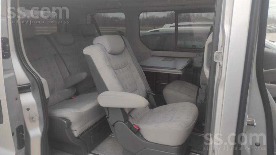 Grey Renault Trafic 2005 in Riga, with an engine capacity of 2.50 L and mileage of 311 thousand km for 5550 €, photo 7 on AUTOMOTO.COM.LV