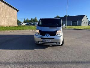 Grey Renault Trafic 2007 in Telschi, with an engine capacity of 2.00 L and mileage of 650 thousand km for 7000 €, photo  on AUTOMOTO.COM.LV