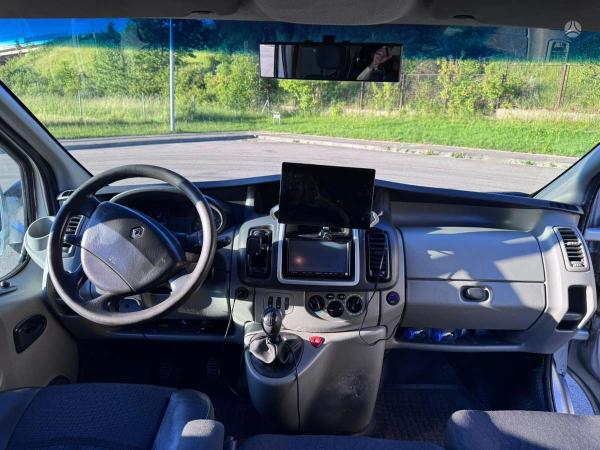 Pelēks Renault Trafic 2007 Telšiai, ar dzinēja tilpumu 2.00 L un nobraukumu 650 tūkst. km par 7000 €, foto 5 vietnē AUTOMOTO.COM.LV
