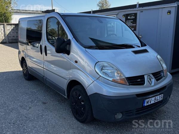 Grey Renault Trafic 2007 in Daugavpils, with an engine capacity of 2.00 L and mileage of 0 thousand km for 3600 €, photo 1 on AUTOMOTO.COM.LV