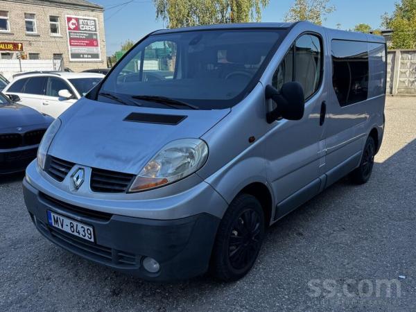 Grey Renault Trafic 2007 in Daugavpils, with an engine capacity of 2.00 L and mileage of 0 thousand km for 3600 €, photo 4 on AUTOMOTO.COM.LV