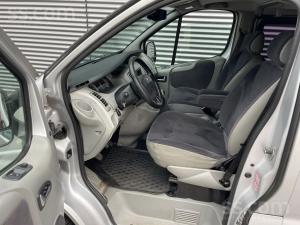 Grey Renault Trafic 2007 in Riga, with an engine capacity of 2.00 L and mileage of 408 thousand km for 3999 €, photo 8 on AUTOMOTO.COM.LV