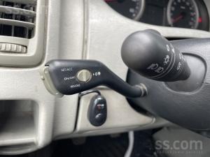 Grey Renault Trafic 2007 in Riga, with an engine capacity of 2.00 L and mileage of 408 thousand km for 3999 €, photo 9 on AUTOMOTO.COM.LV