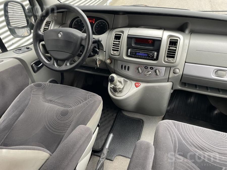 Grey Renault Trafic 2007 in Riga, with an engine capacity of 2.00 L and mileage of 408 thousand km for 3999 €, photo 14 on AUTOMOTO.COM.LV