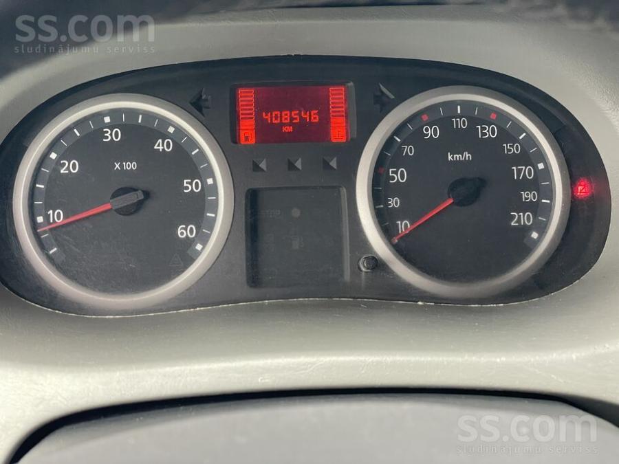 Grey Renault Trafic 2007 in Riga, with an engine capacity of 2.00 L and mileage of 408 thousand km for 3999 €, photo 17 on AUTOMOTO.COM.LV