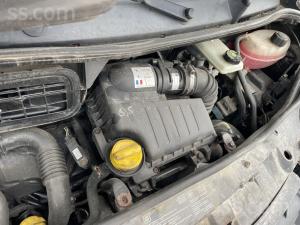 Grey Renault Trafic 2007 in Riga, with an engine capacity of 2.00 L and mileage of 408 thousand km for 3999 €, photo 20 on AUTOMOTO.COM.LV
