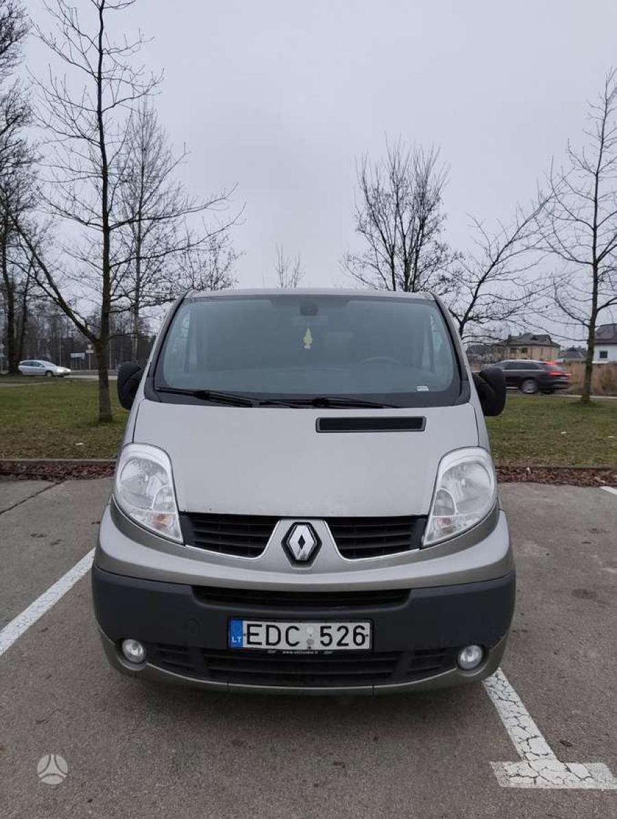 Pelēks Renault Trafic 2008 Panevēža, ar dzinēja tilpumu 2.00 L un nobraukumu 524 tūkst. km par 4100 €, foto 8 vietnē AUTOMOTO.COM.LV