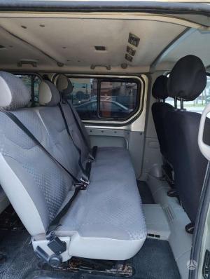 Pelēks Renault Trafic 2008 Panevēža, ar dzinēja tilpumu 2.00 L un nobraukumu 524 tūkst. km par 4100 €, foto 9 vietnē AUTOMOTO.COM.LV