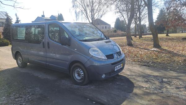 Pelēks Renault Trafic 2008 Viļņa, ar dzinēja tilpumu 2.50 L un nobraukumu 286 tūkst. km par 5750 €, foto 3 vietnē AUTOMOTO.COM.LV