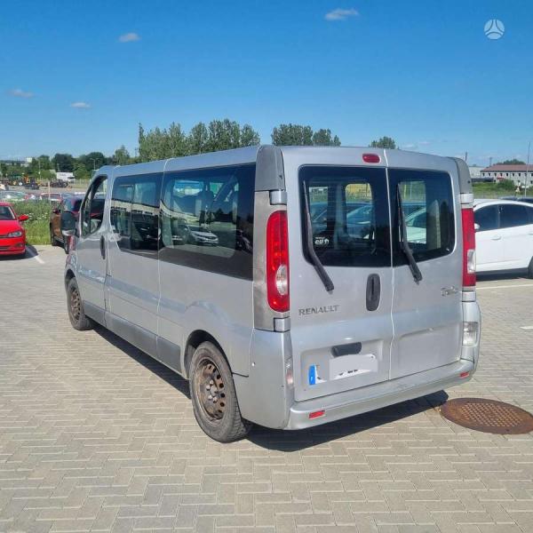 Pelēks Renault Trafic 2009 Tauragė, ar dzinēja tilpumu 2.00 L un nobraukumu 363 tūkst. km par 4900 €, foto 4 vietnē AUTOMOTO.COM.LV
