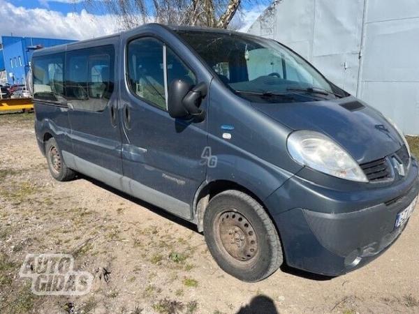 Grey Renault Trafic 2013 in Gargzdai, with an engine capacity of 2.00 L and mileage of 341 thousand km for 6000 €, photo 3 on AUTOMOTO.COM.LV