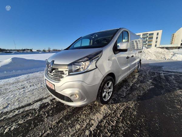Pelēks Renault Trafic 2015 Klaipėda, ar dzinēja tilpumu 1.60 L un nobraukumu 249 tūkst. km par 7500 €, foto 4 vietnē AUTOMOTO.COM.LV