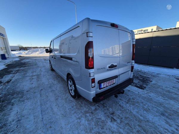 Pelēks Renault Trafic 2015 Klaipėda, ar dzinēja tilpumu 1.60 L un nobraukumu 249 tūkst. km par 7500 €, foto 7 vietnē AUTOMOTO.COM.LV